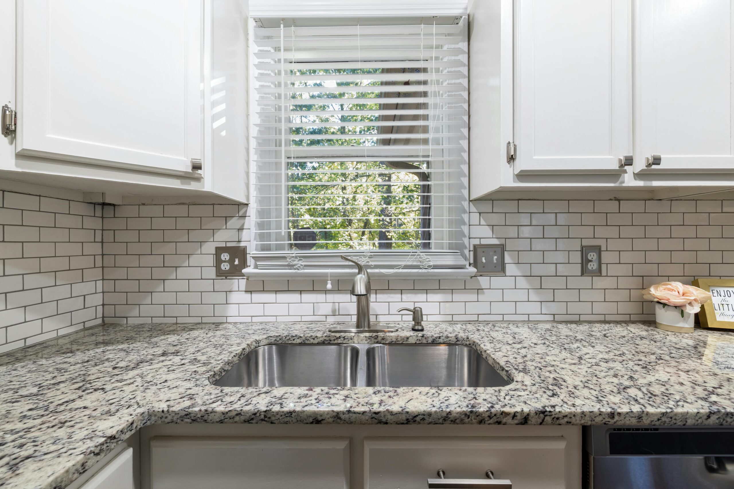 How To Install Peel And Stick Tile Backsplash
